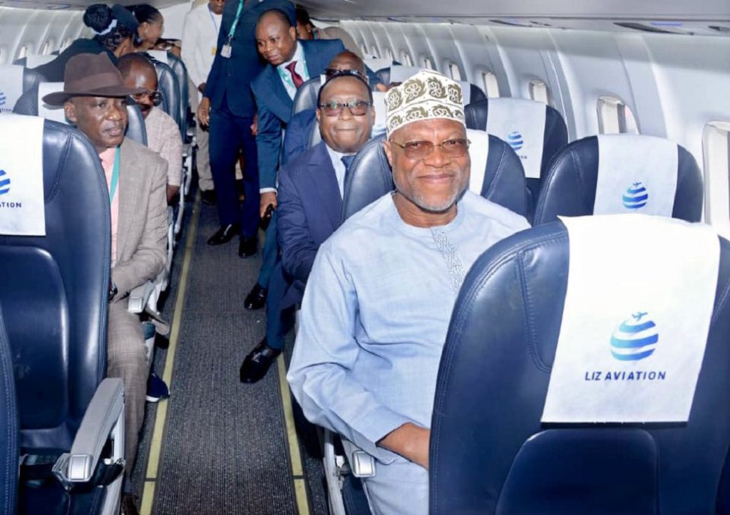 Bienvenue à la nouvelle compagnie aérienne LizAviation au Togo ...